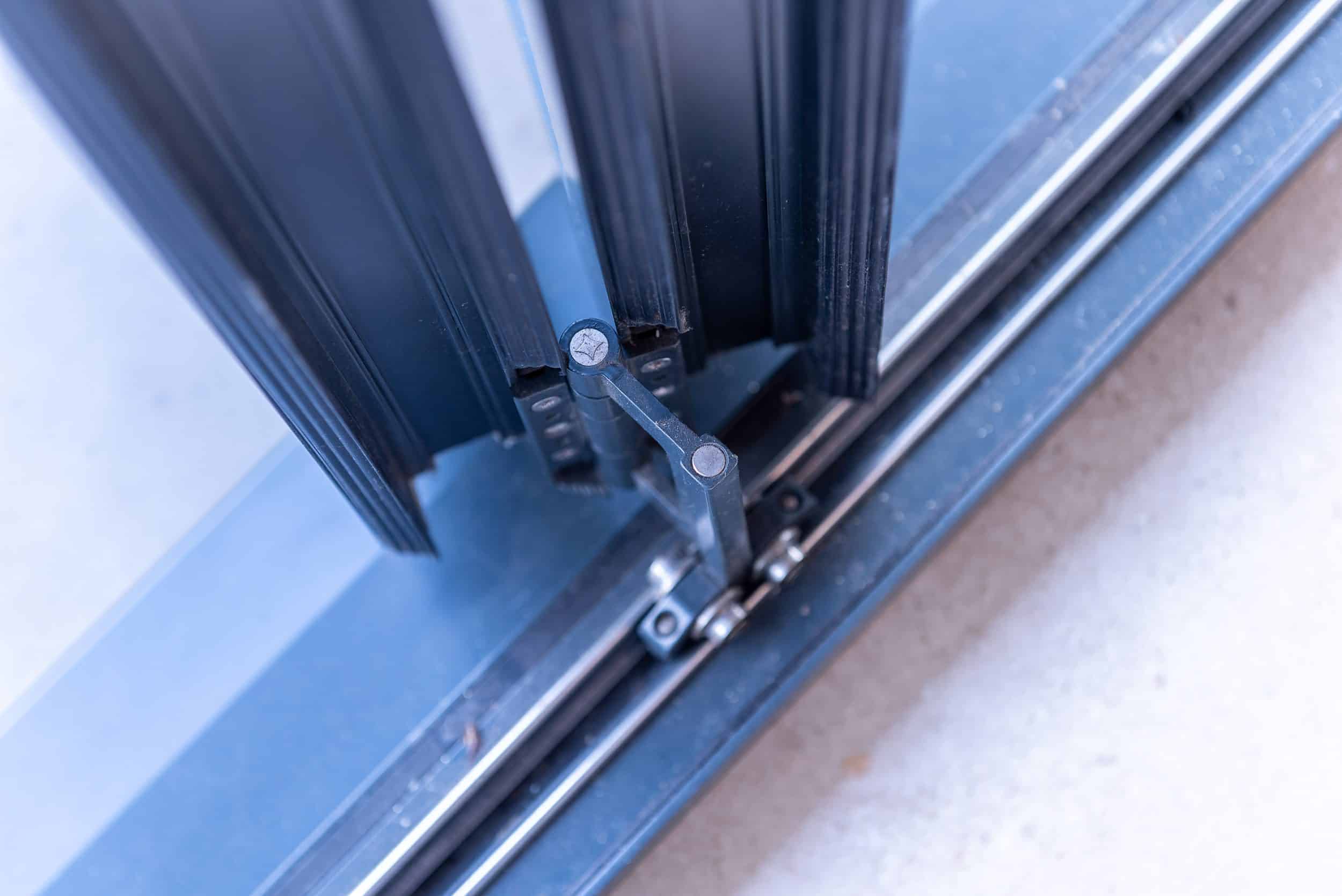This Glass World | Alitherm 300 | Smarts Bifolds | Duraflex Stormproof ...